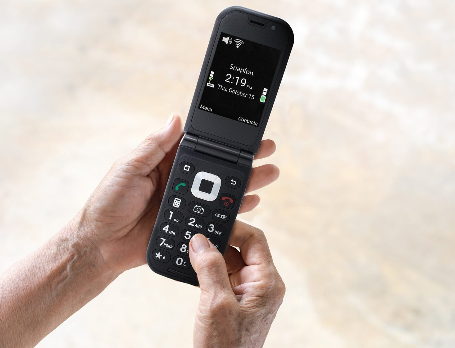 Advantages of a Simple Flip Phone | Snapfōn®
